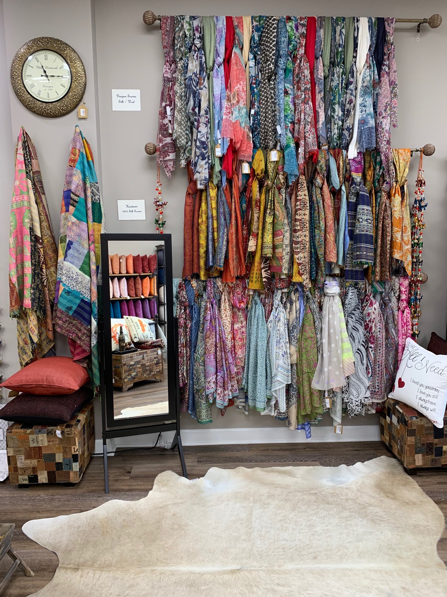 Throws – Home&Manor